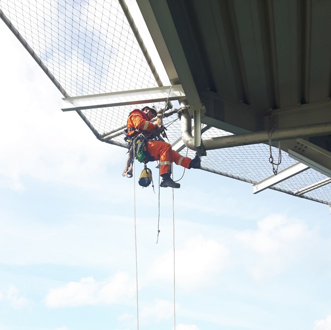 Rope access, Global Tech